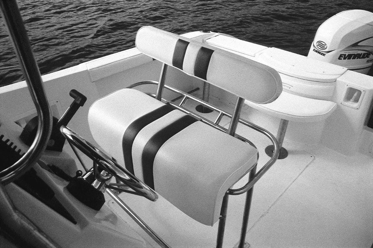 Raptor Boats - raptor-boats.com